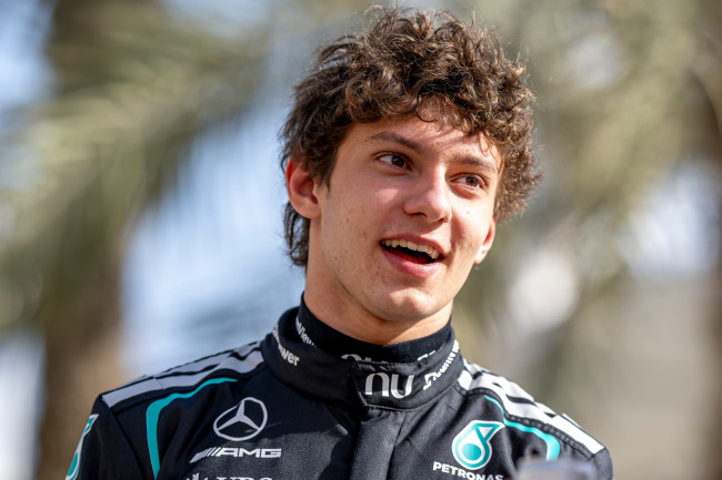 Antonelli è felice per Hamilton, ma si sente "vuoto" dopo la prima gara ...
