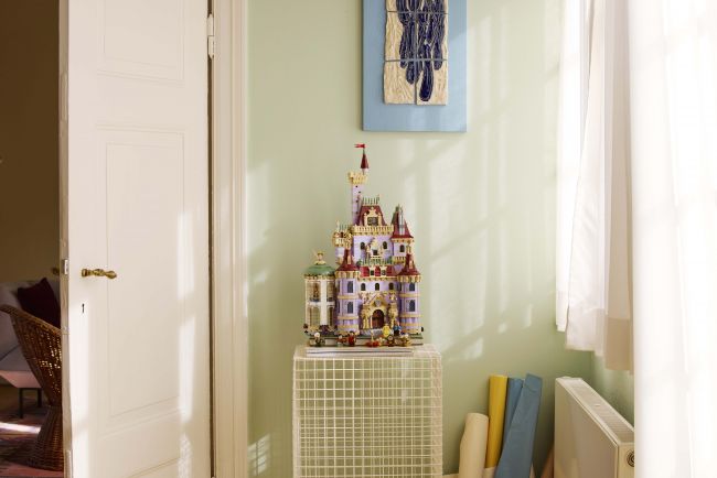 Lego e Disney si uniscono ancora una volta per il set del castello de ...