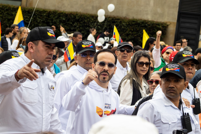 Il nuovo presidente della Colombia deciso da elezioni molto serrate ...