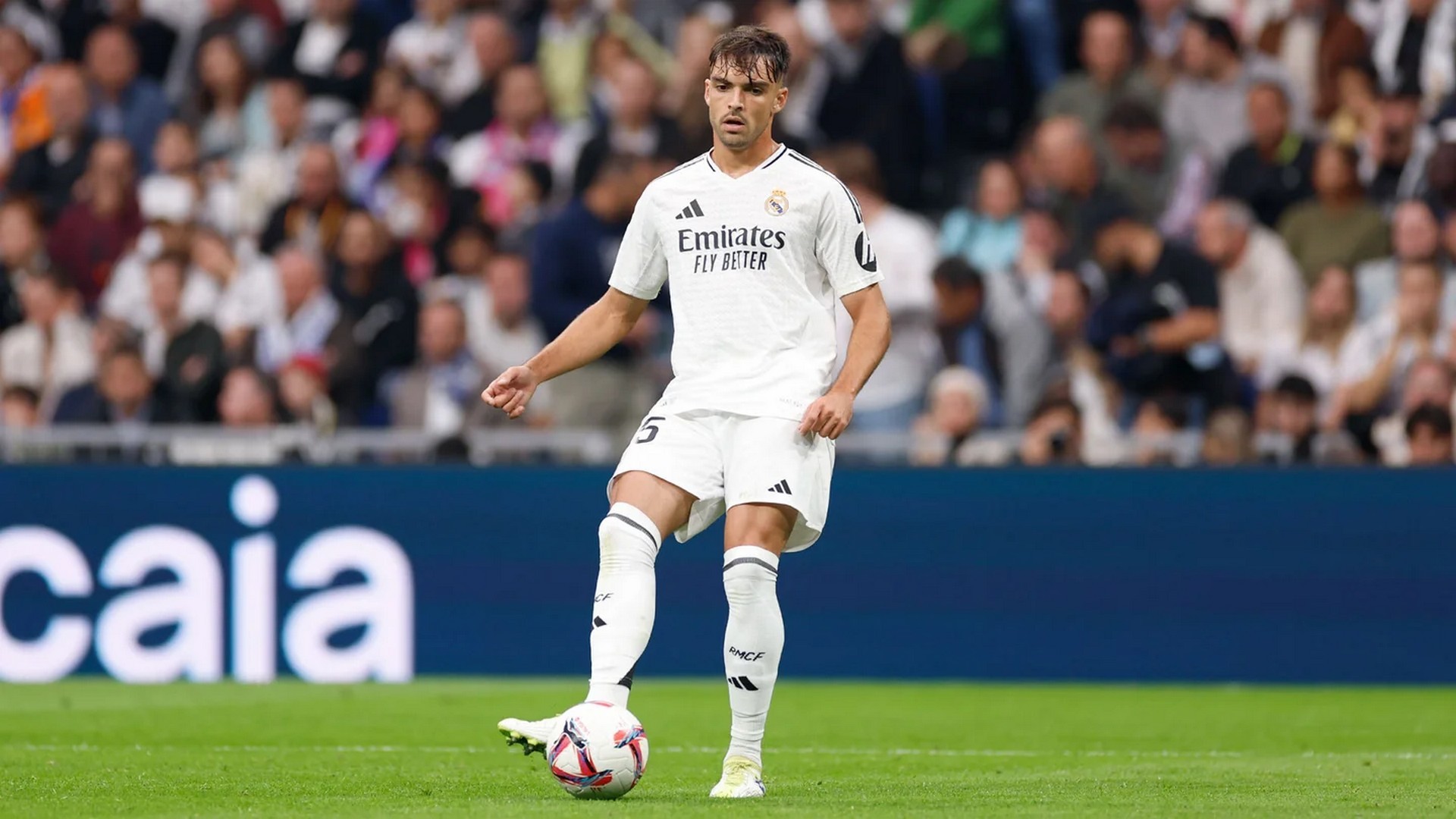 Il giocatore del Real Madrid Raúl Asencio è ancora considerato un ...