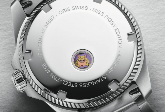 Oris presenta il nuovo orologio dei Muppets ispirato a Miss Piggy ... Oris presenta il nuovo orologio dei Muppets ispirato a Miss Piggy ...