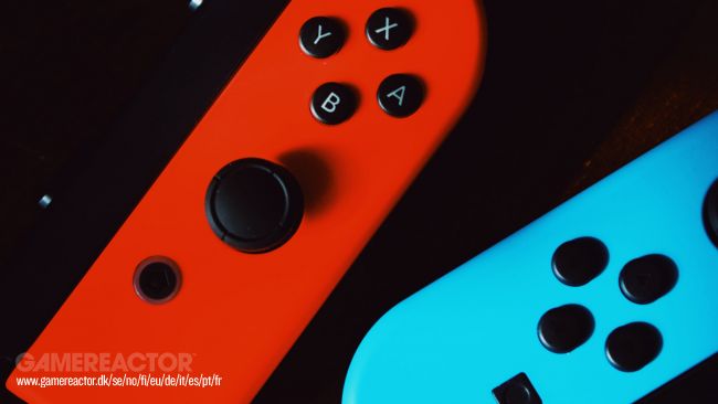 Prima foto di un controller Joy-Con completo e apparentemente reale per ...