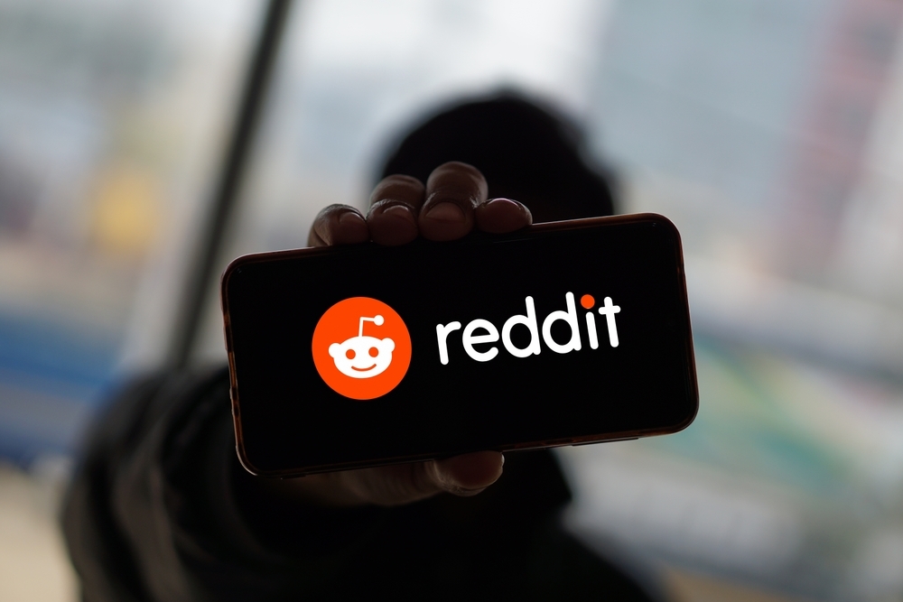 Reddit fa causa all'Australia per il divieto nazionale sui social media ...